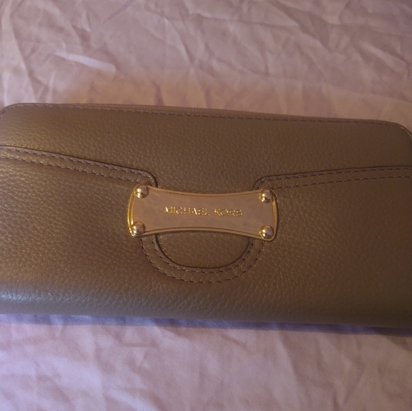 Michael Kors | Bags | Mk Wallet | Poshmark